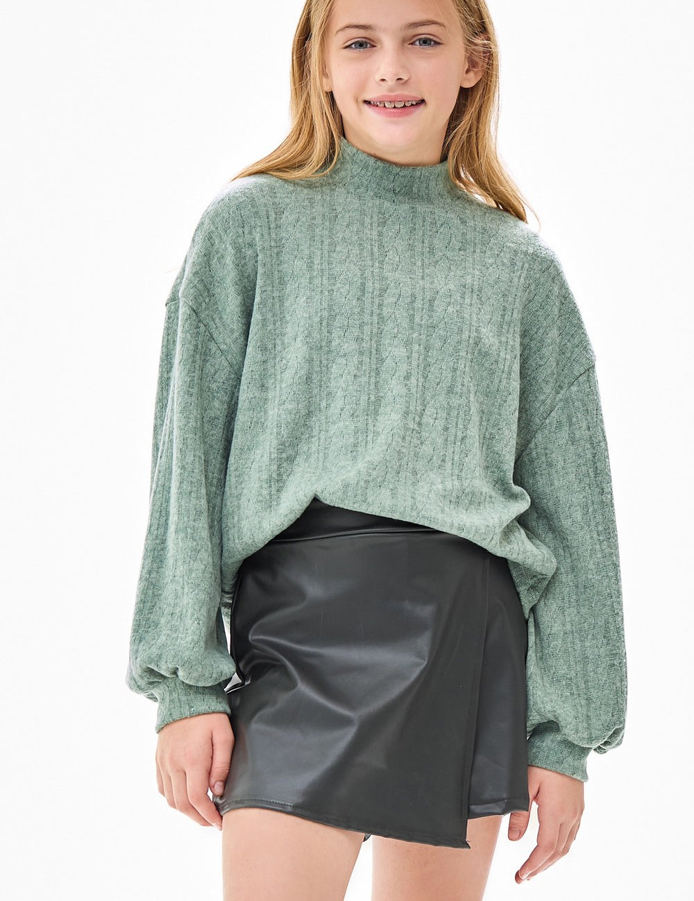 Teen Girl – Tweedle Beedle